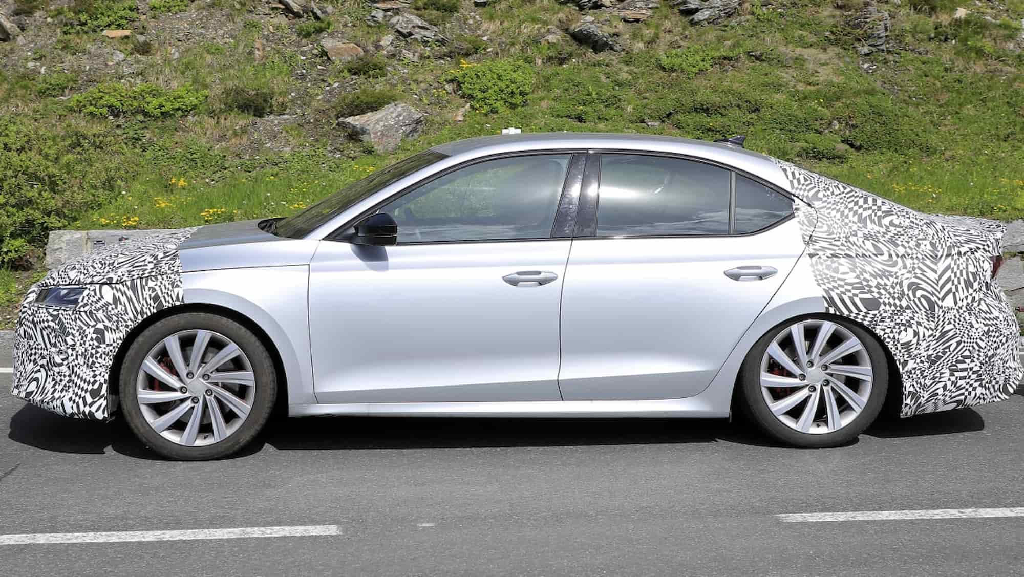 Нова Skoda Octavia змінить дизайн: перші фотографії - Автотема