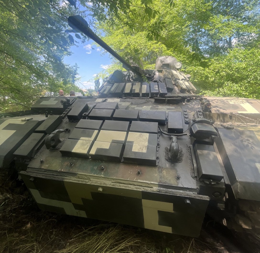 ЗСУ отримали на озброєння бойову машину на основі танка (фото) - Автотема